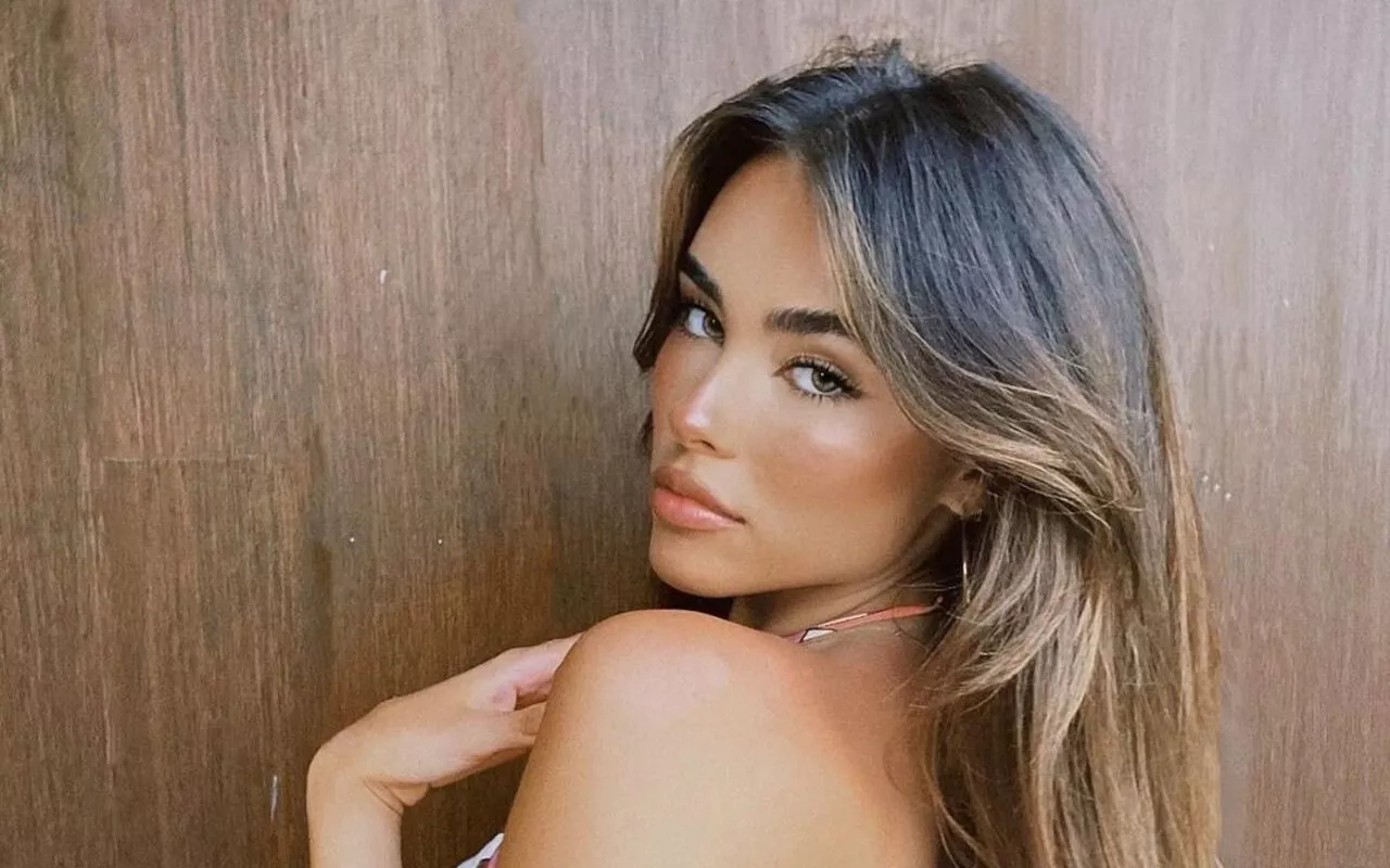 Madison Beer Feels Mentally Stuck in Her Teen Years Due to 'Abnormal ...