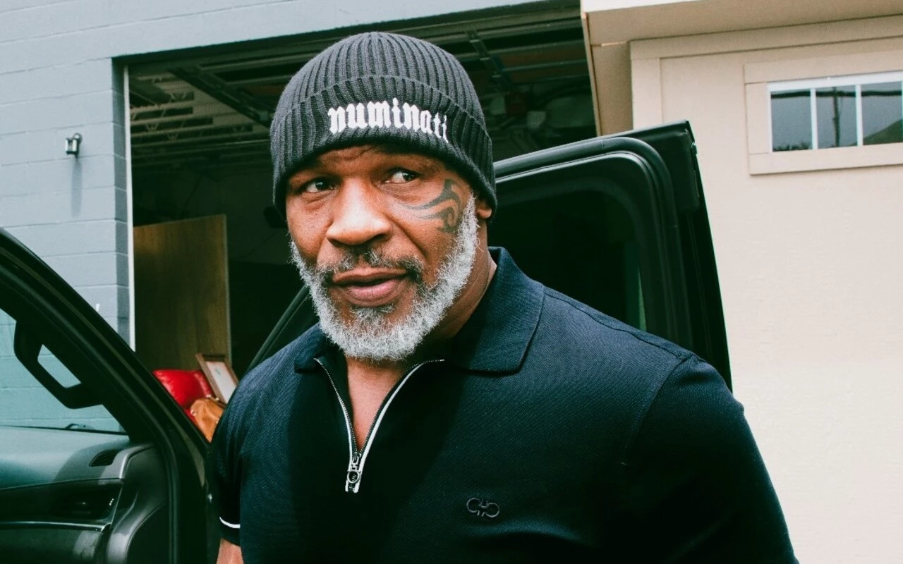 Mike Tyson Has Fans Spend $100 in His Shop to Gain Entry to His Meet ...