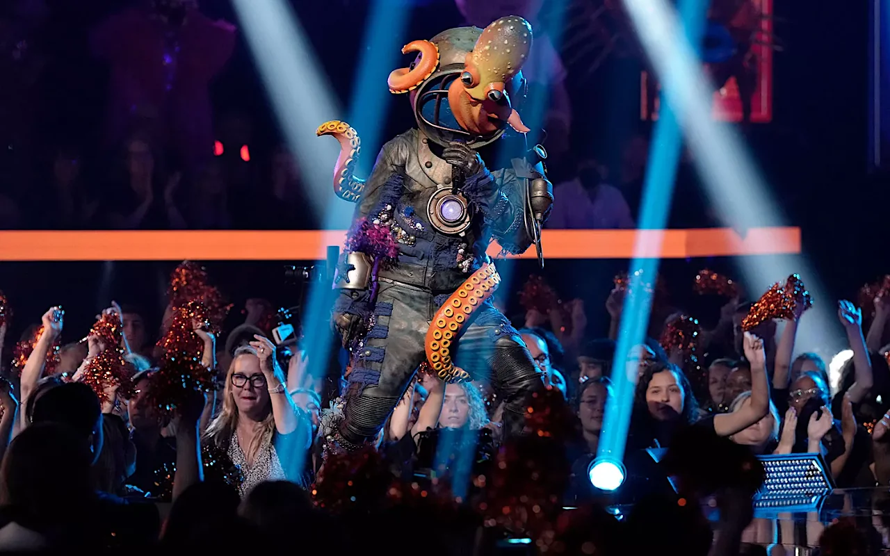 'The Masked Singer' Recap: Diver Unveiled as Reality TV Villain on 'NFL ...