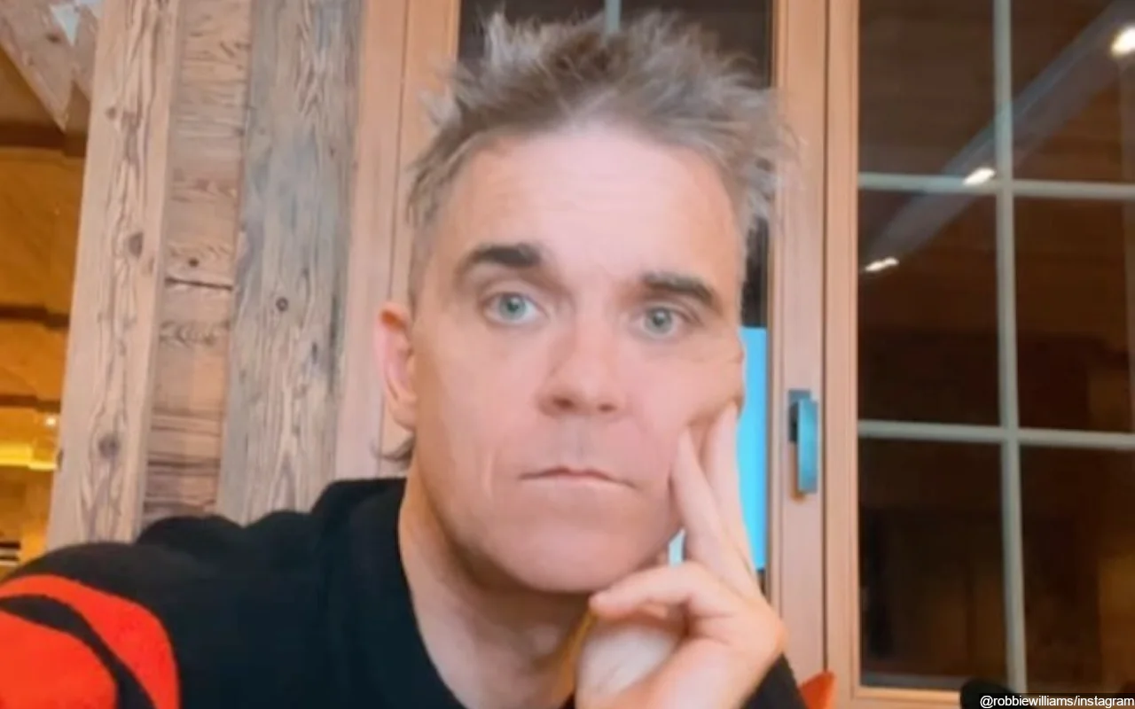 Robbie Williams to Treat Himself to Neck Lift and 'Turkey Teeth' on ...