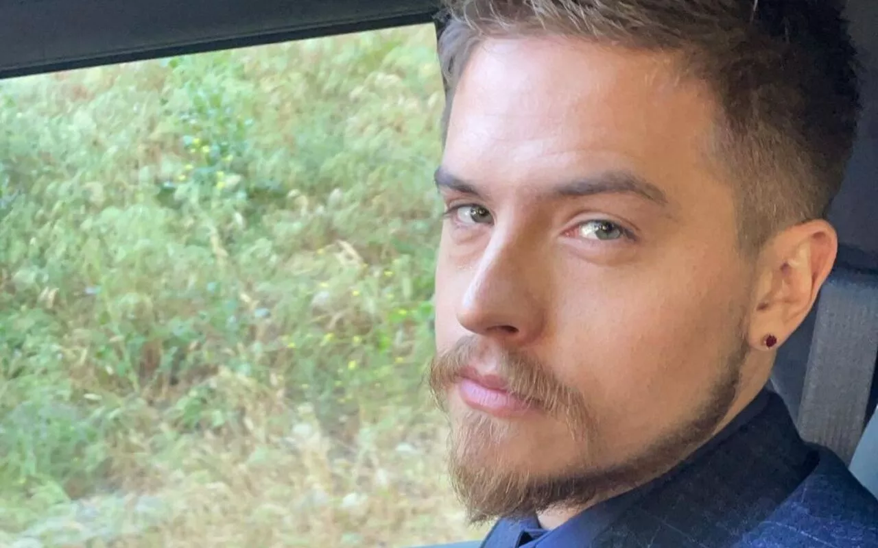 Dylan Sprouse Angered Disney Boss for Refusing to Make 'Fat Joke' on ...