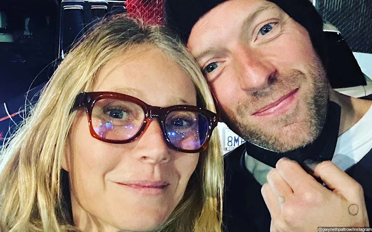 Chris Martin Loves Ex Gwyneth Paltrow's Friendship With His GF Dakota ...