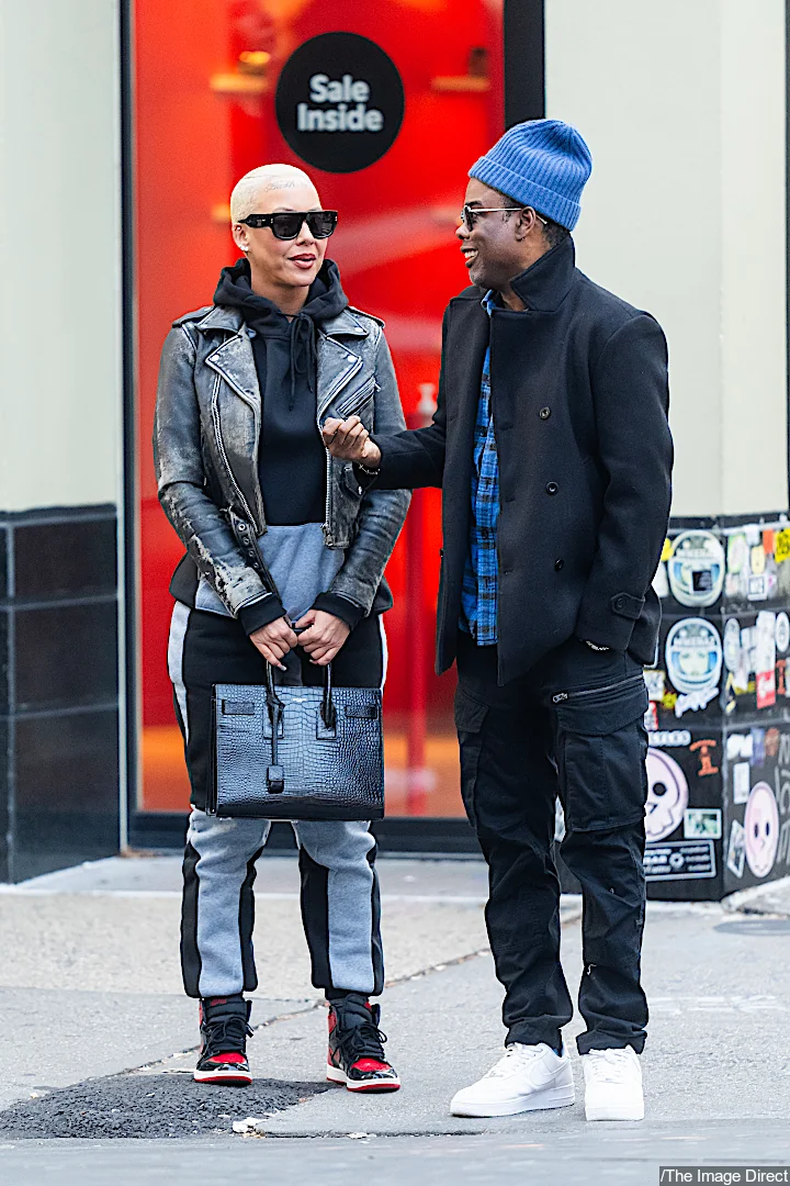 Chris Rock And Amber Rose Enjoy Each Others Company On Post Christmas Stroll In Nyc
