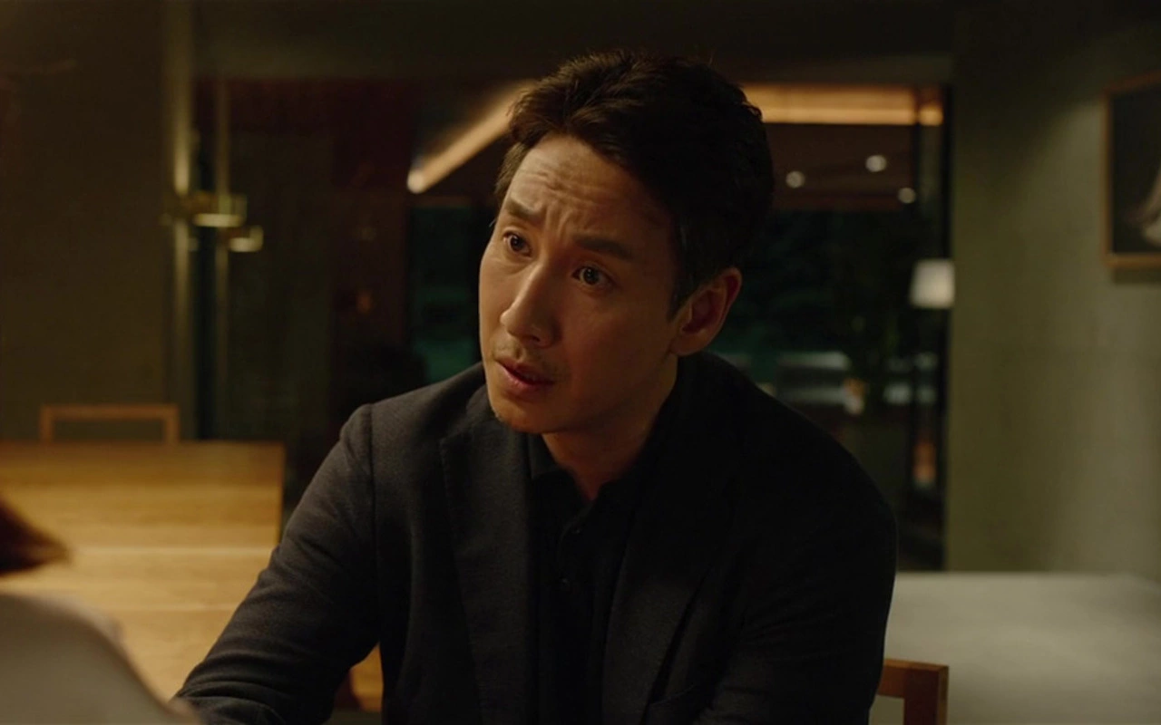 'Parasite' Director Demands Investigation Into Police Following Lee Sun-kyun's Death