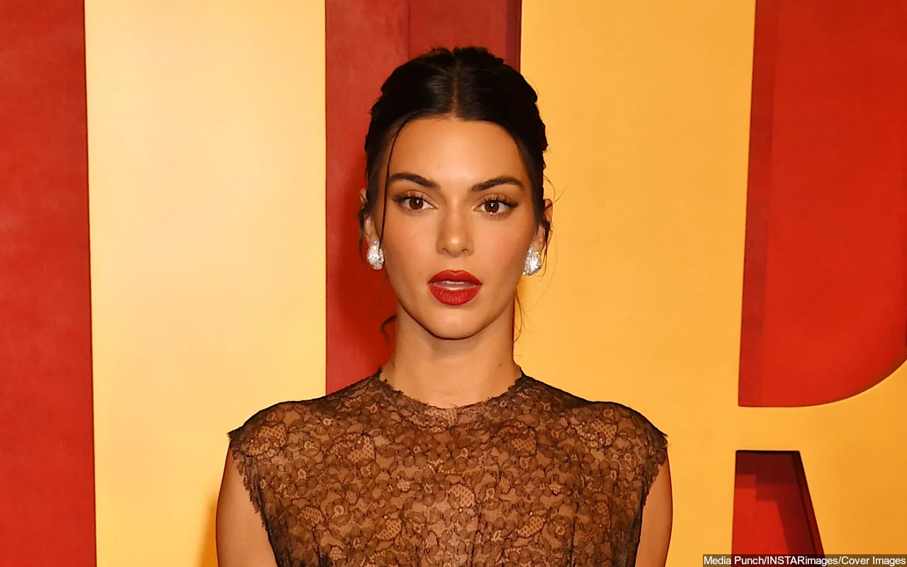 Kendall Jenner Praised Over Jaw-Dropping Look in Risque Outfit at ...