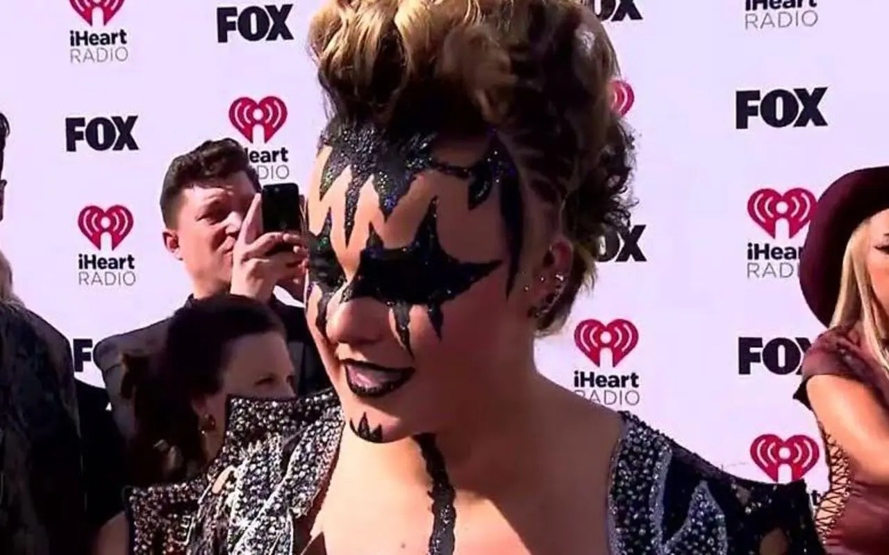 JoJo Siwa Defends 'Black Beast' Look at 2024 iHeartRadio Music Awards