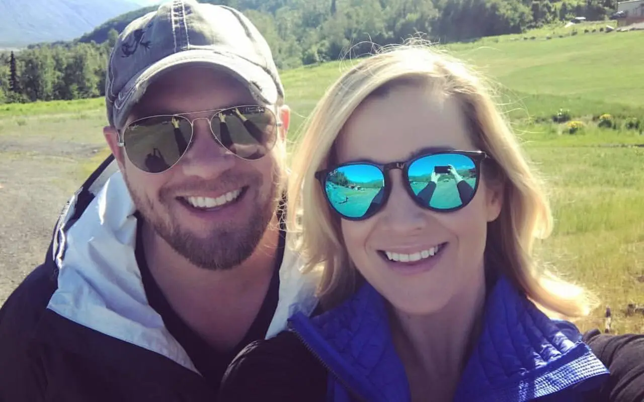 Kellie Pickler Honors Late Husband in Emotional Return to Stage ...