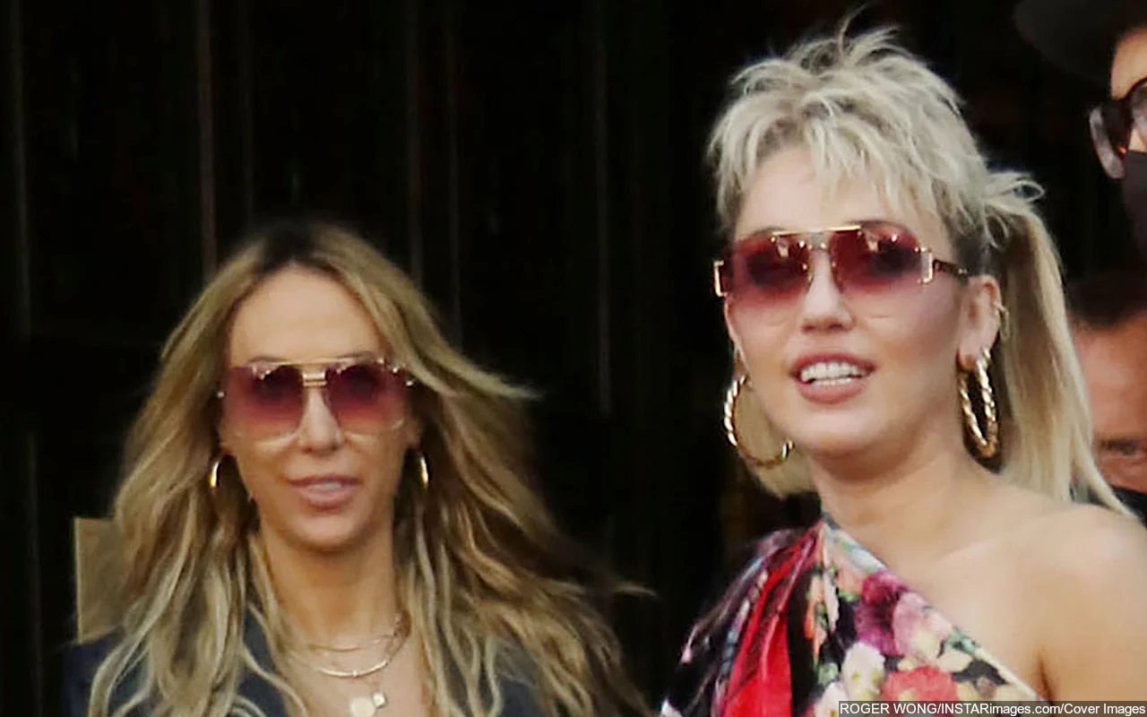 Miley Cyrus and Mom Tish Seen Together for First Time Since Family ...