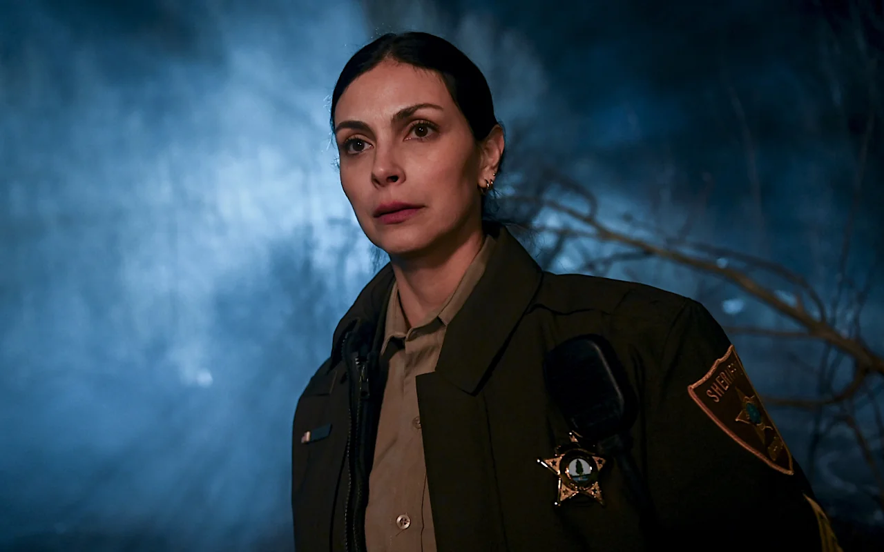 Cbs Orders Fire Country Spin Off Sheriff Country Centering On