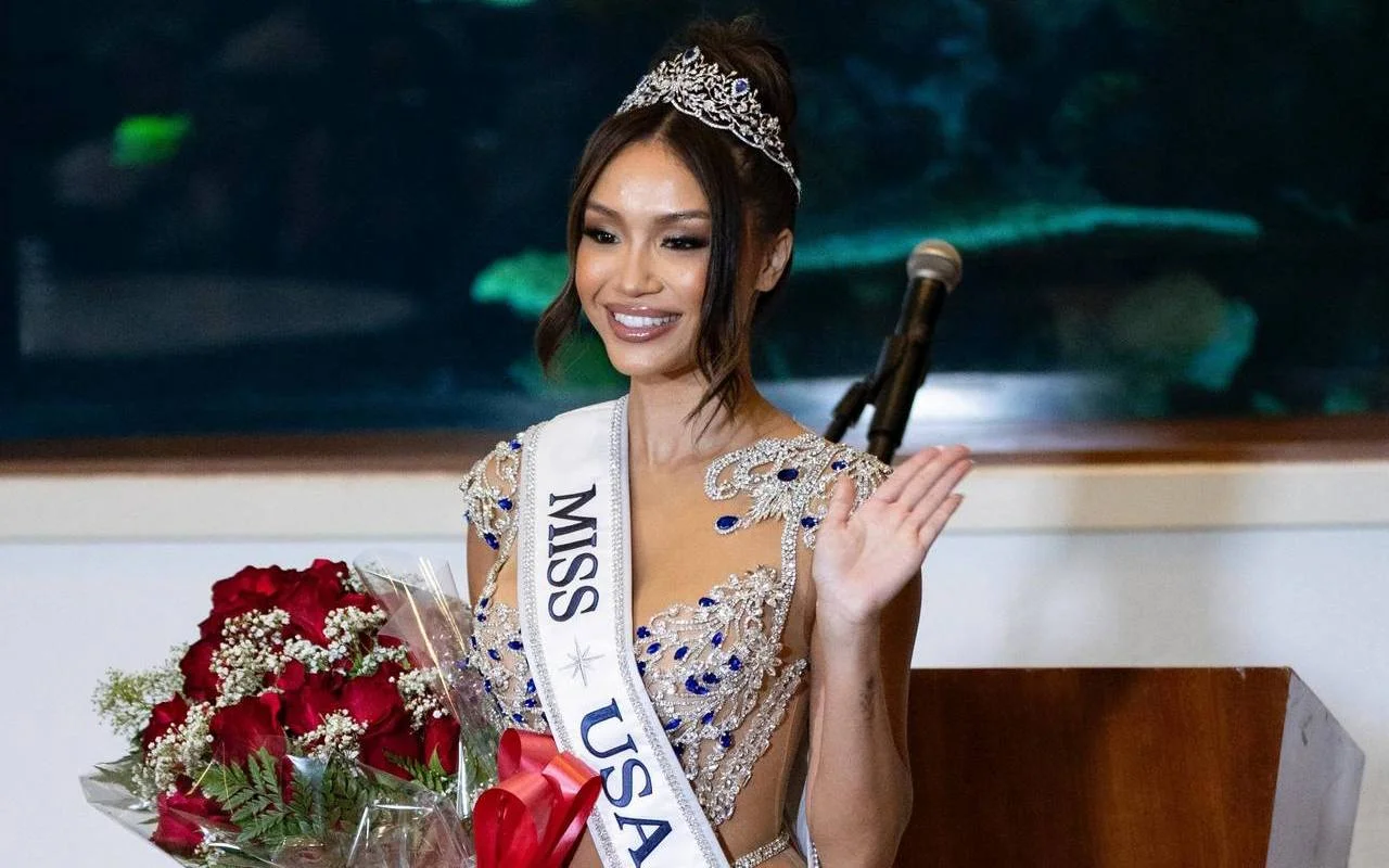 Miss Hawaii Savannah Gankiewicz Officially Crowned as Miss USA After Winner Noelia Voigt Quit