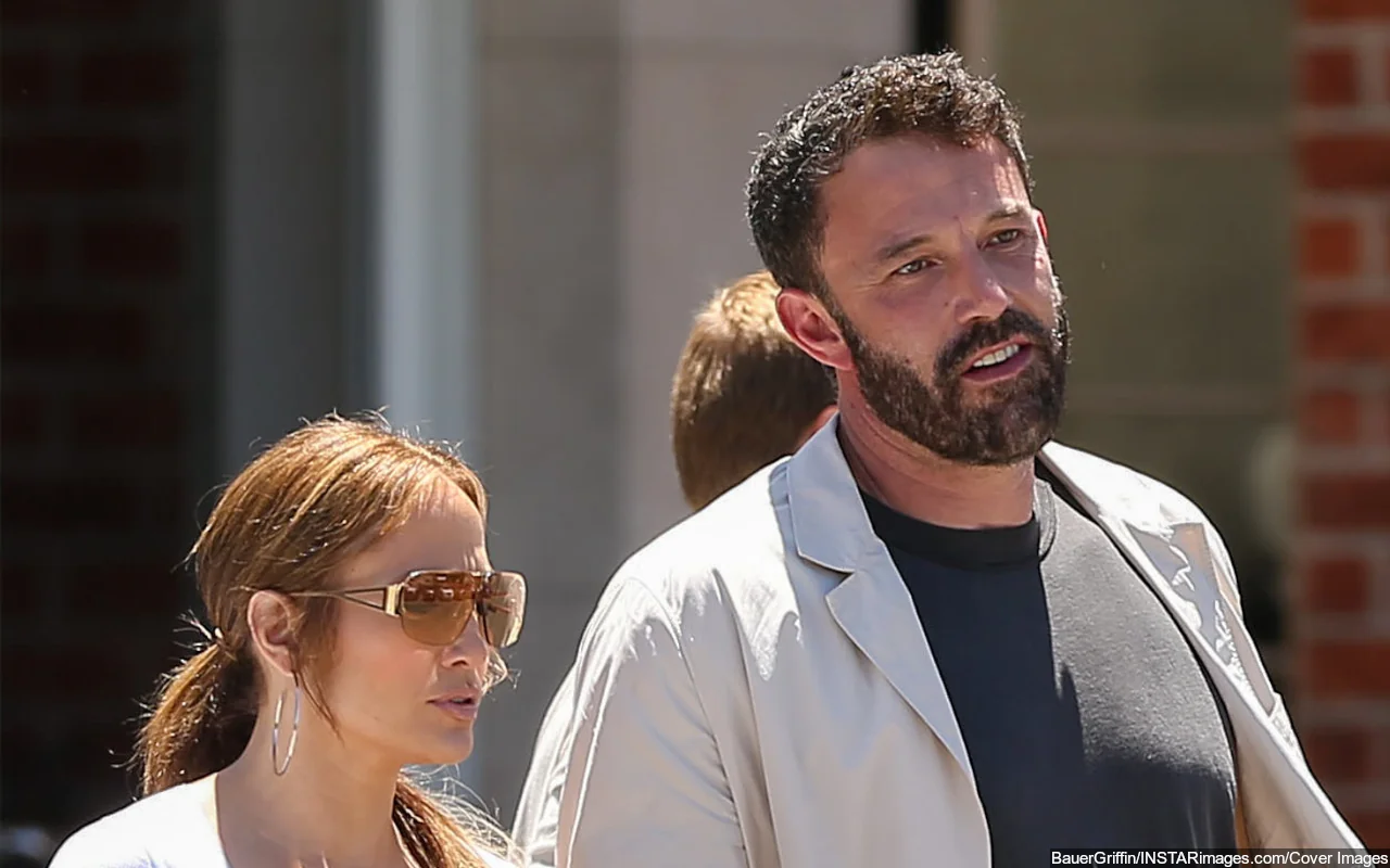 Jennifer Lopez Name Drops Ben Affleck On Jimmy Kimmel Live Amid Split