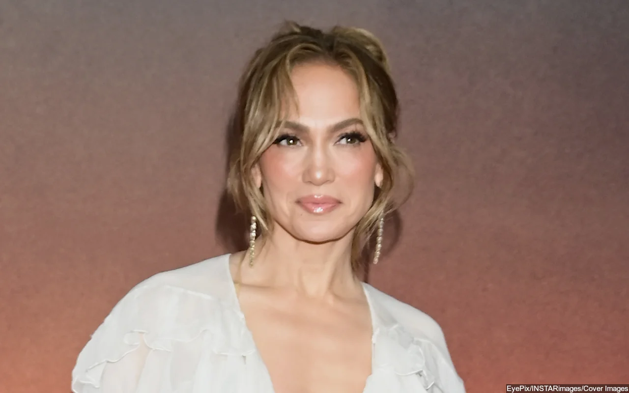 Jennifer Lopez Opens Up About 'Really Scary' Experience With AI