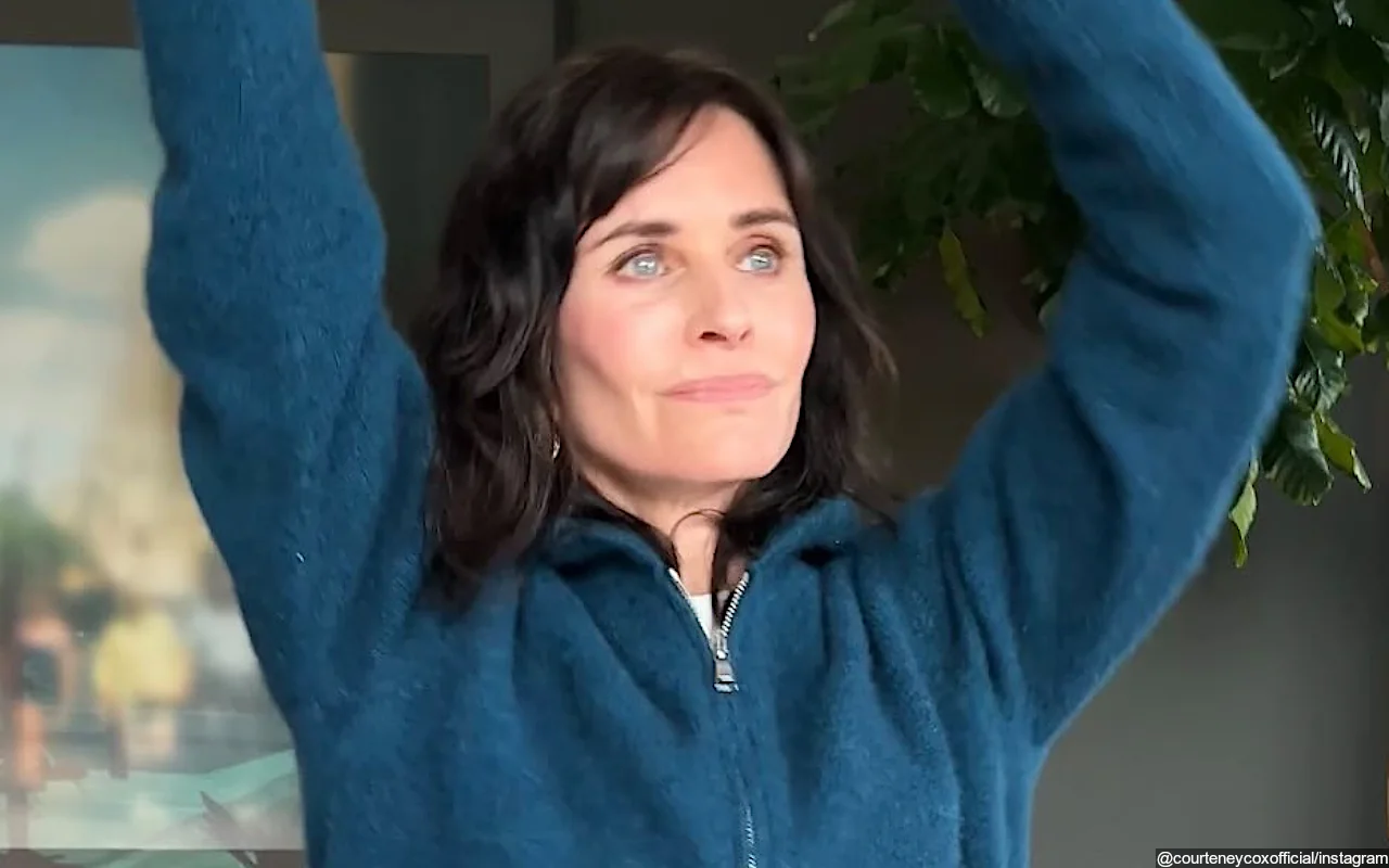 Courteney Cox Relives Iconic '80s Dance With Bruce Springsteen