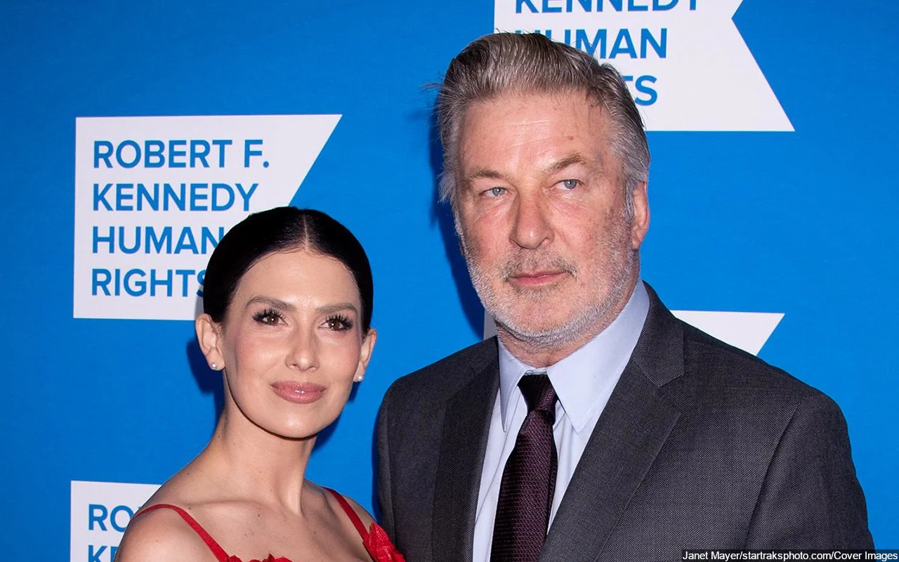 Alec Baldwin and Wife Emerge on Red Carpet for First Time Since 'Rust ...