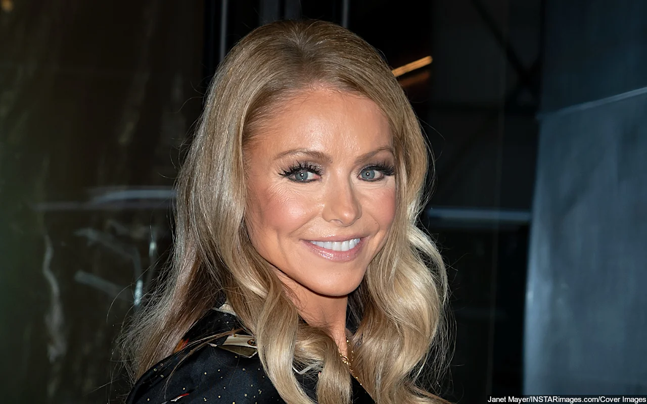 Kelly Ripa Honored as a Disney Legend With Star-Studded Ceremony
