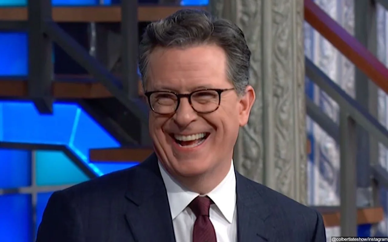 Stephen Colbert Wears Disguise as Hotdog Vendor for DNC Coverage on ...