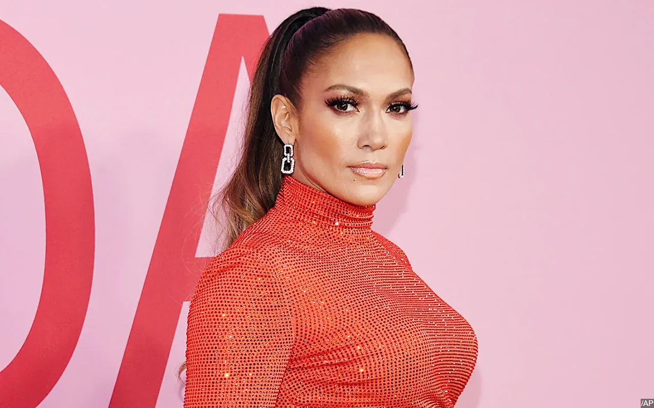 Jennifer Lopez Seeks Image Rebranding After Filing For Divorce From Ben
