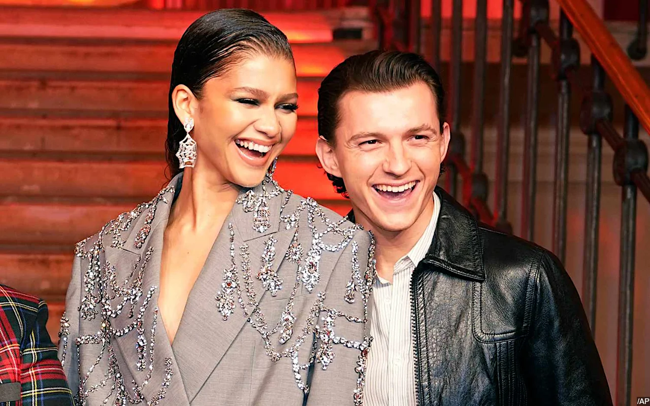 Zendaya and Tom Holland Rock Matching Outfits During Outing in Calabasas