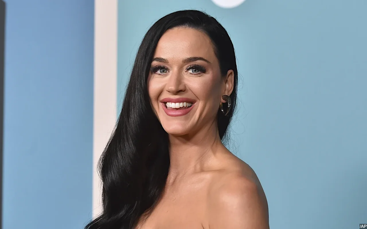 Katy Perry Turns Heads in Vibrant Outfit for Outing in New York City