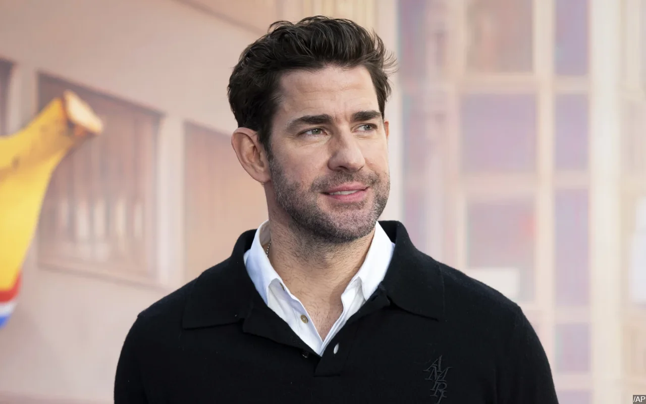 Sexiest Man Alive John Krasinski Looks Glum on Coffee Run After Online ...