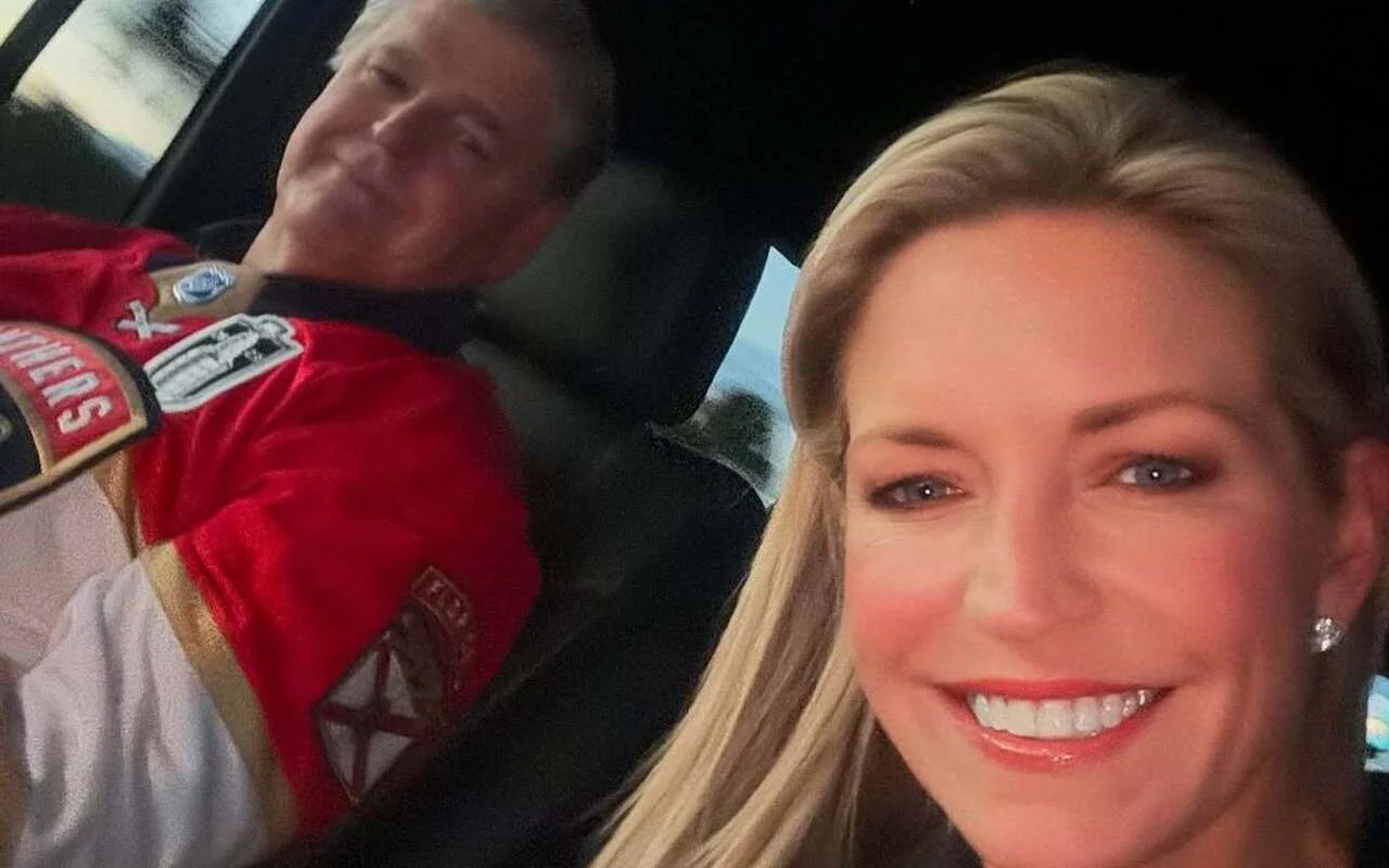 Sean Hannity Engaged to Fellow FOX Anchor Ainsley Earhardt, Donald ...