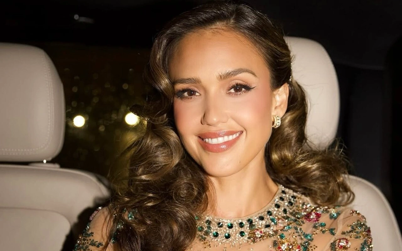 Jessica Alba Marks New Chapter with Meaningful Tattoo Amid Cash Warren Divorce