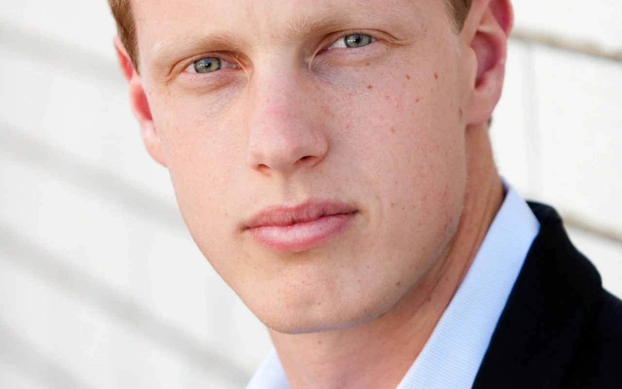 Paramount Revamps Ad Strategy, Eyes Digital Ad Battle with Tech Titans