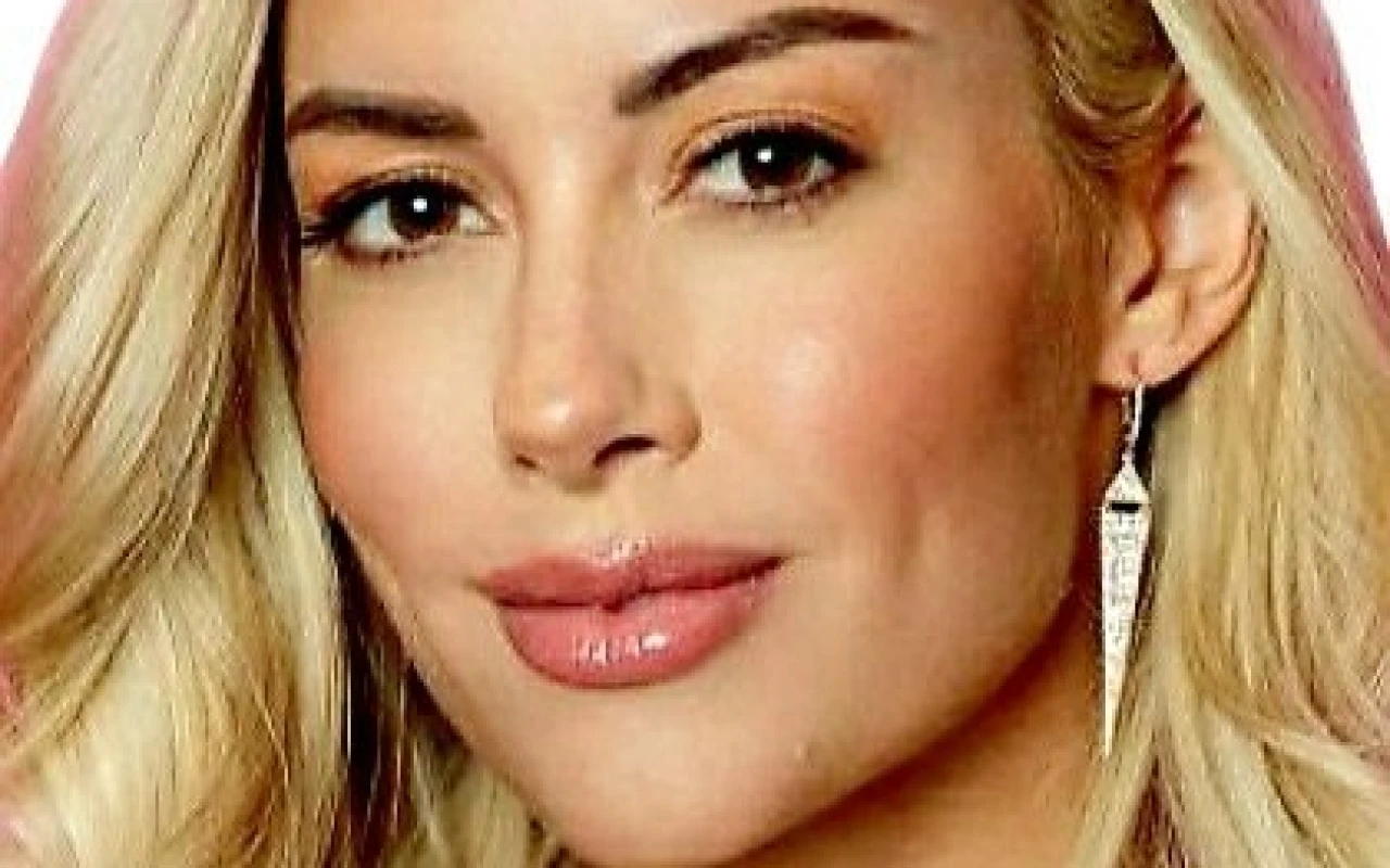 Heather Rae El Moussa: "Marriage Can Be Hard" in Anniversary Tribute