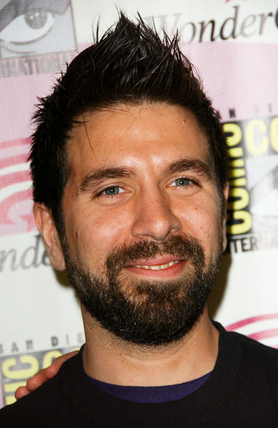 Joshua Gomez Pictures with High Quality Photos
