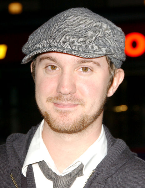 Sam Huntington - Bride Hard Star | AceShowbiz