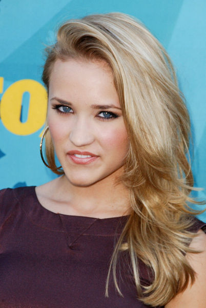 Emily Osment Picture 12 - 2009 Teen Choice Awards - Arrivals