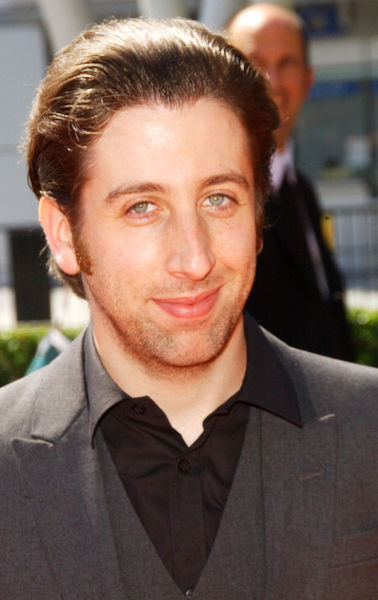 Simon Helberg Latest News, Bio, Profile, Album, Movie and Photo.