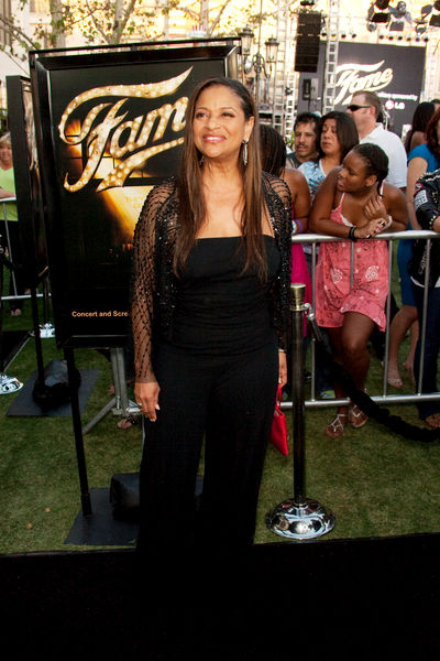 Debbie Allen Picture 1 - Michael Jackson's Family and Children ...