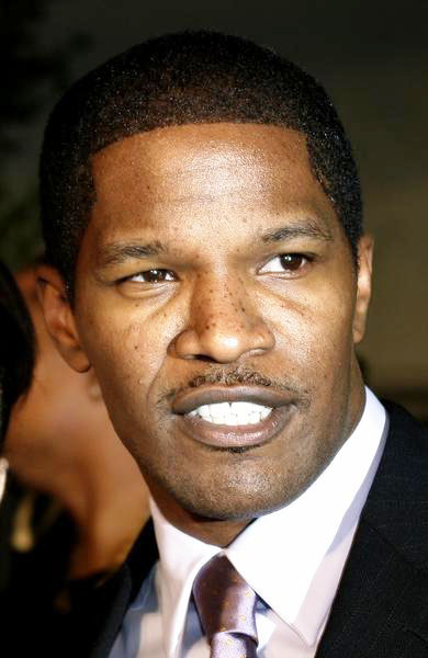 jamie-foxx Picture 1 - 2013 MTV Movie Awards - Press Room