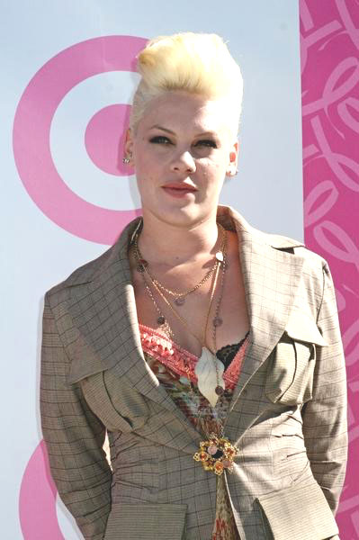 Pink Picture 10 - Pink and Target Host a Meet and Greet and Concert at ...