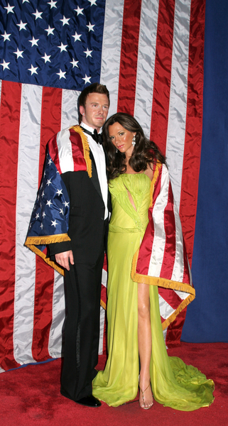 victoria-adams Picture 1 - 18th Annual Elton John AIDS Foundation ...