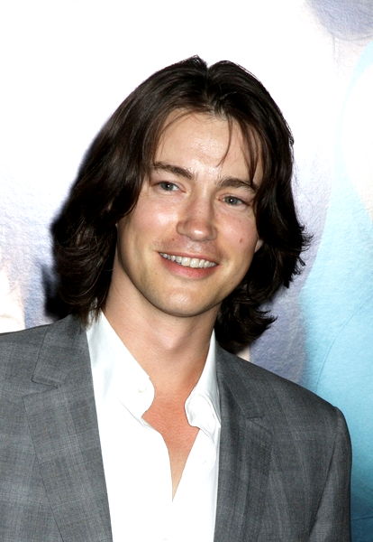 Tom Wisdom Picture 1 - "The Sisterhood of the Traveling Pants 2" New ...