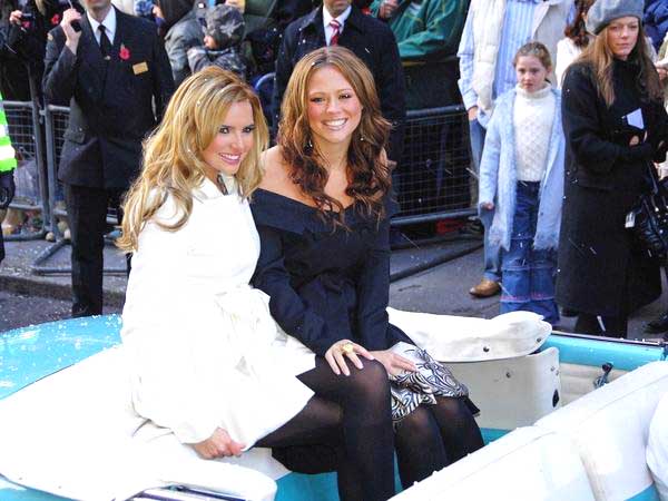 Girls Aloud Picture 5 - Girls Aloud Arriving at Harrods for the ...