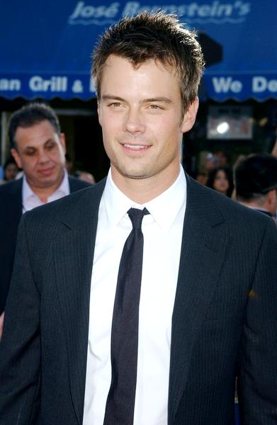 Josh Duhamel Picture 4 - "Las Vegas" TV Show Cast Receives a Key to the ...