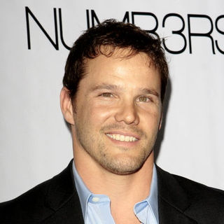 "Numb3rs" 100th Episode Bash - Arrivals - Picture 3 | AceShowbiz