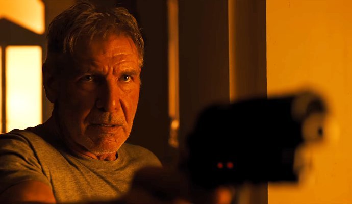 'Blade Runner 2049' First Footage Sees Harrison Ford Pointing a Gun at ...