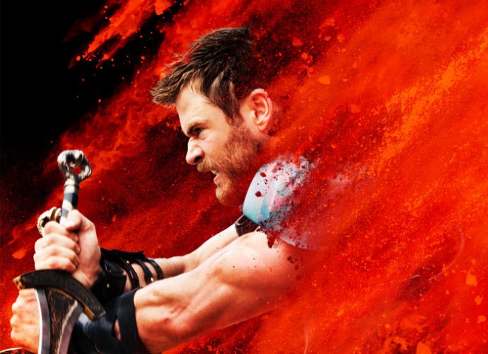 Chris Hemsworth Teases Thor's New Weapon in 'Avengers: Infinity War'