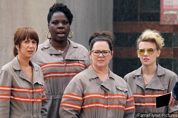 First Look at Female 'Ghostbusters' Members Suiting Up Revealed