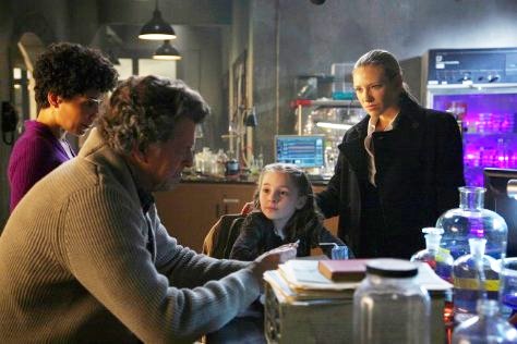 New Stills From 'Fringe' Musical Episode