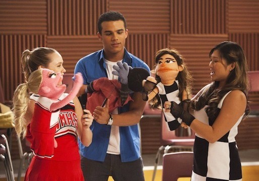 'Glee' Cast Does Ylvis' 'The Fox' With Their Puppets in Preview for New ...