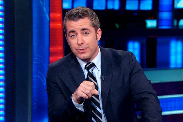Jason Jones Exits 'The Daily Show'
