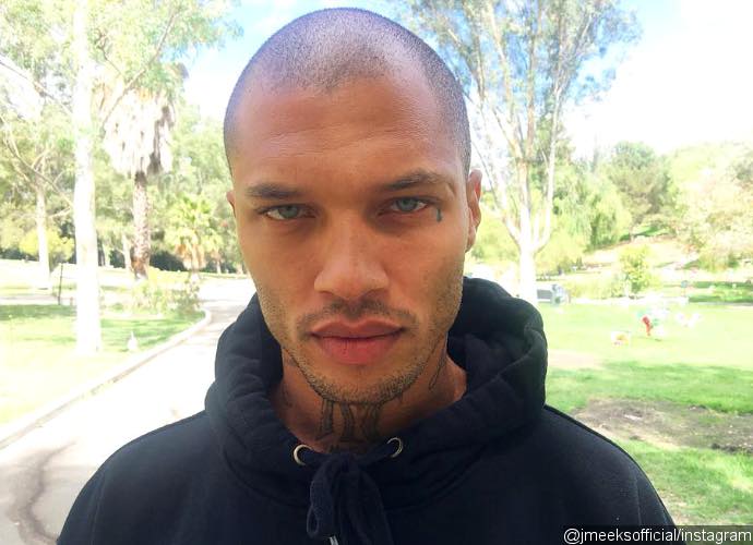 Jeremy Meeks and GF Chloe Green Enjoy PDA-Heavy Outing at a Beach in ...