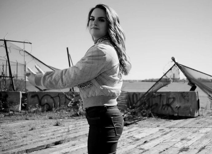 JoJo Premieres Music Video for 'FAB' Featuring Remy Ma, Announces 'Mad ...