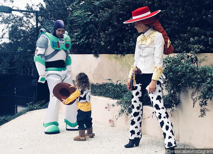 Justin Timberlake and Jessica Biel Dress Up as 'Toy Story' Characters ...