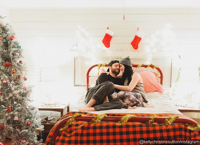 Kacey Musgraves Is Engaged to Ruston Kelly, Shows Her New Ring